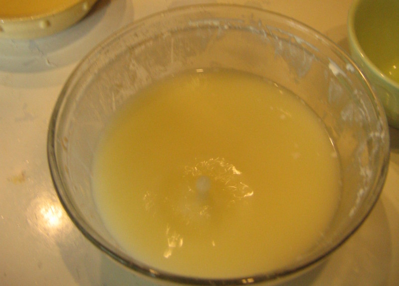 Whey · sweet · fluid | 27 calories | Happy Forks