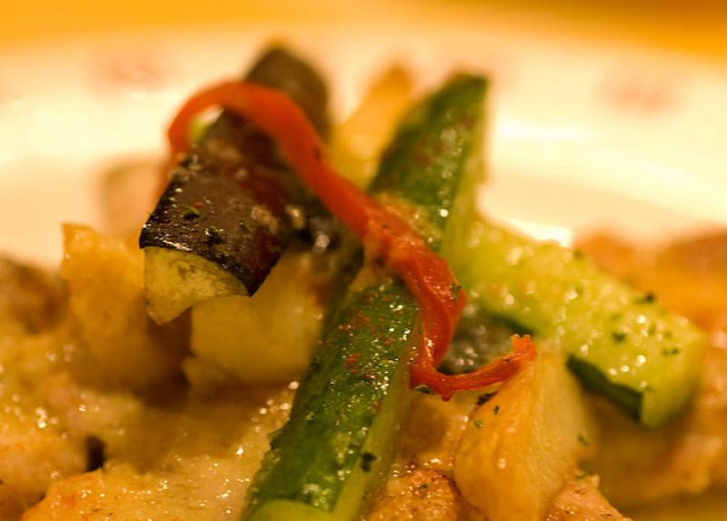 Baked cucumbers with pink turnips recipe | 29 calories | Happy Forks