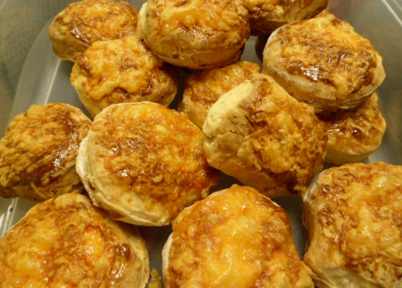 Pogácsa recipe | 337 calories | Happy Forks