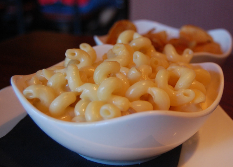 Gooey macaroni and cheese with caramelized onions & mushrooms recipe ...