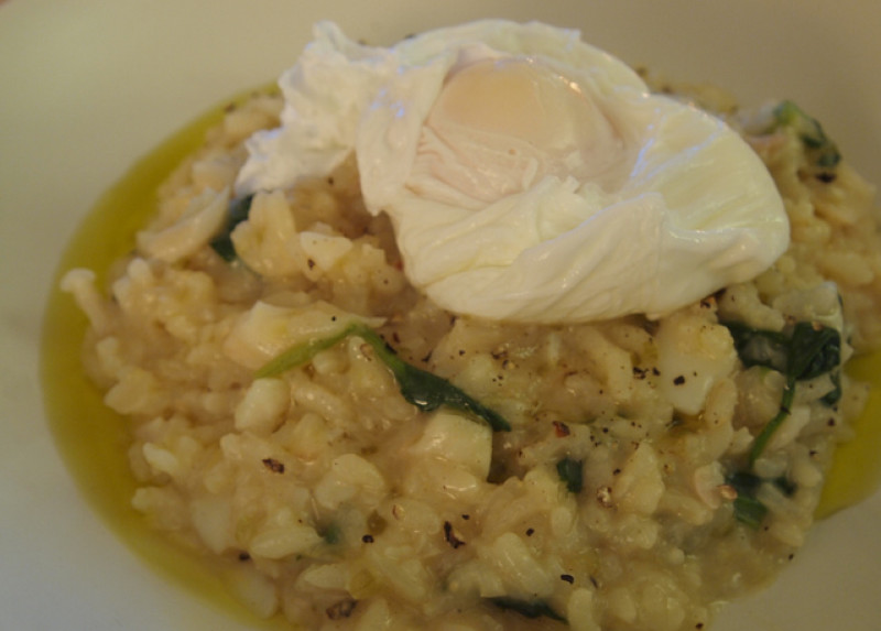 Bacon, egg and leek risotto recipe | 131 calories | Happy Forks